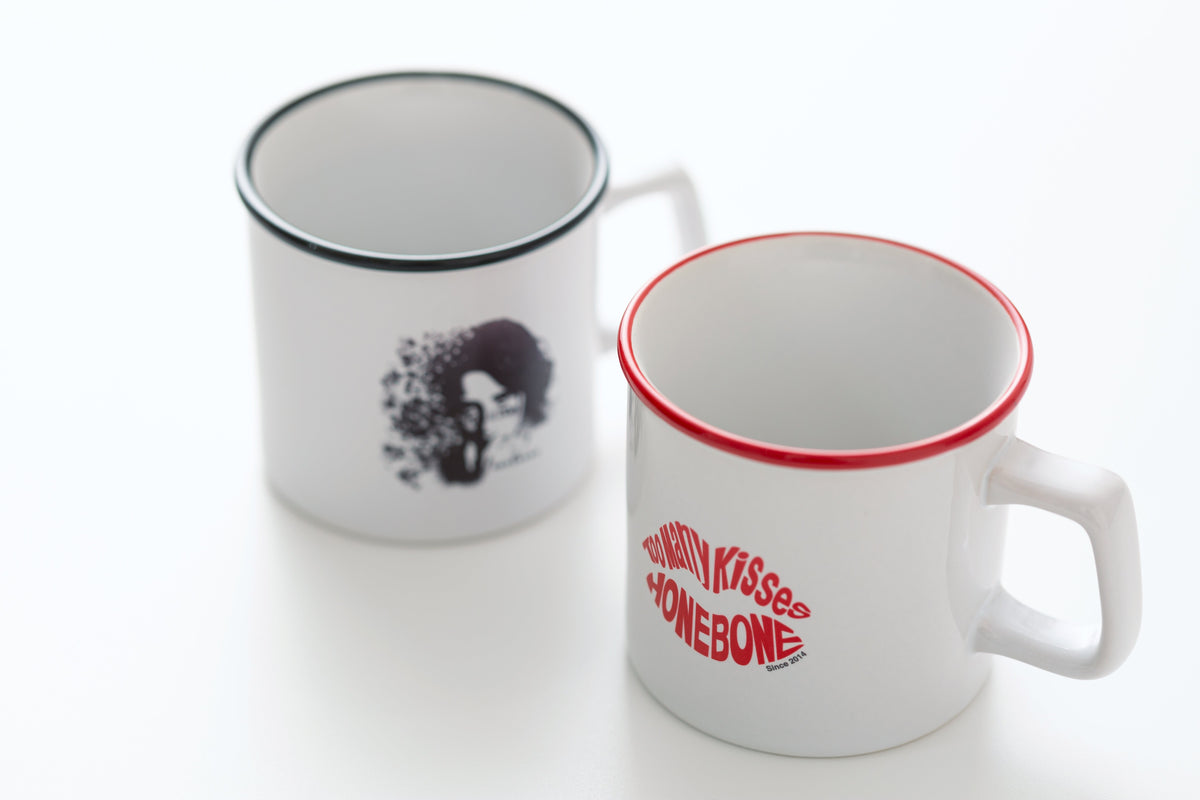 HONEBONE10th Too Many Kisses マグカップ – OKINI